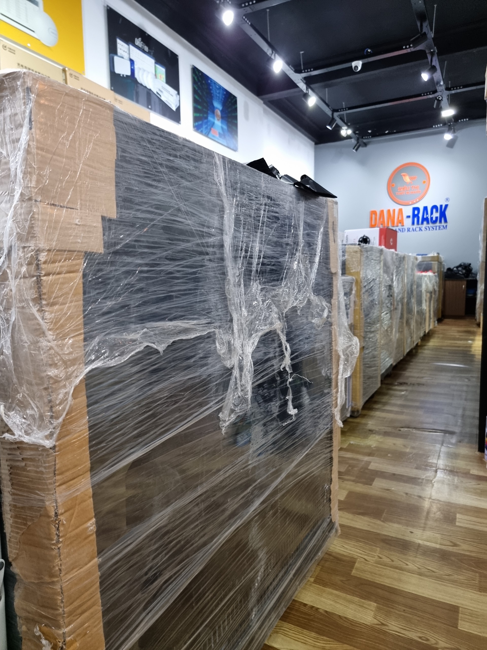 Giới thiệu về tủ rack tủ mạng - Phân Phối Tủ Rack-Tủ Mạng trong nhà Và ...